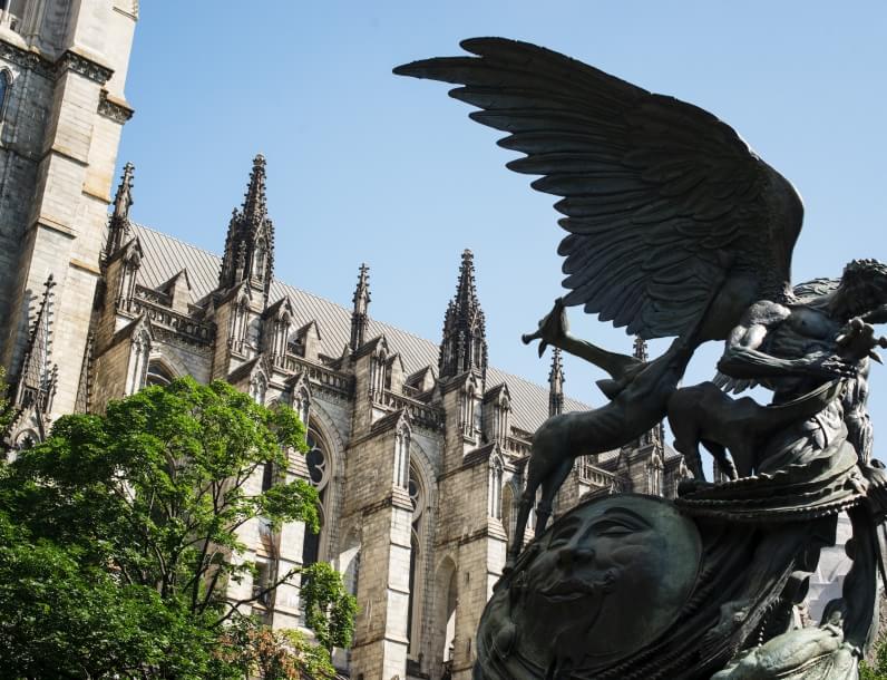 Neighborhood Info & Location of Columbus Square | Upper West Side NYC