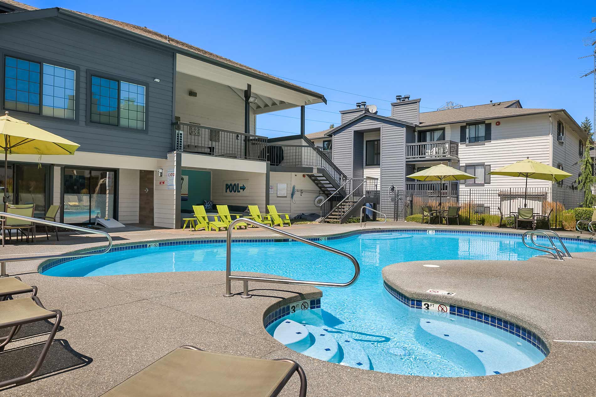 Crown Pointe Apartments in Renton WA