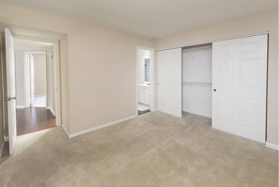 Photos and Tours of Dominion Lake Ridge | Woodbridge