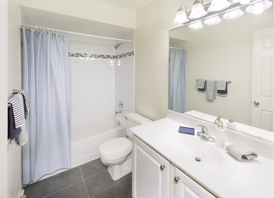 Photos and Tours of Dominion Lake Ridge | Woodbridge