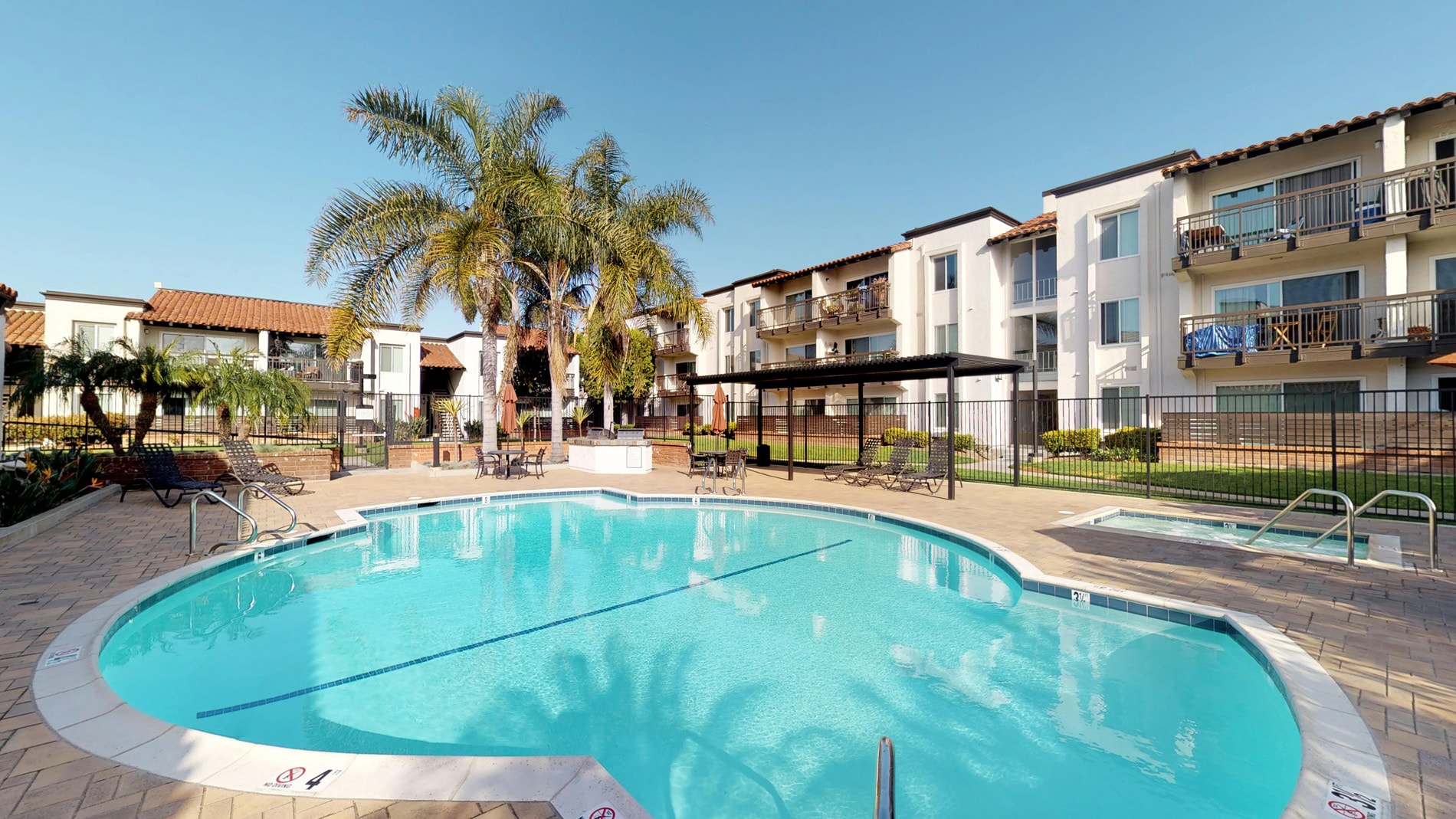 Photos and Tours of Huntington Vista | Huntington Beach CA