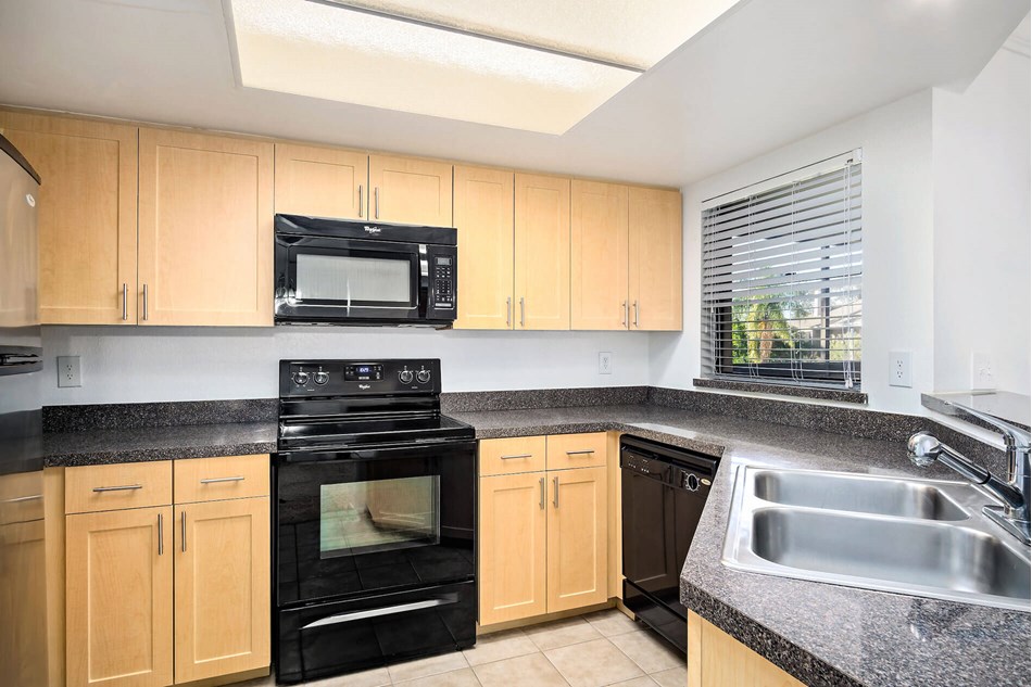 Photos and Tours of Inlet Bay at Gateway | St. Petersburg