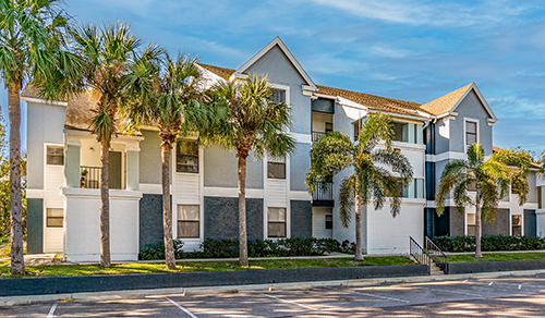 Peridot Palms Apartments in St. Petersburg