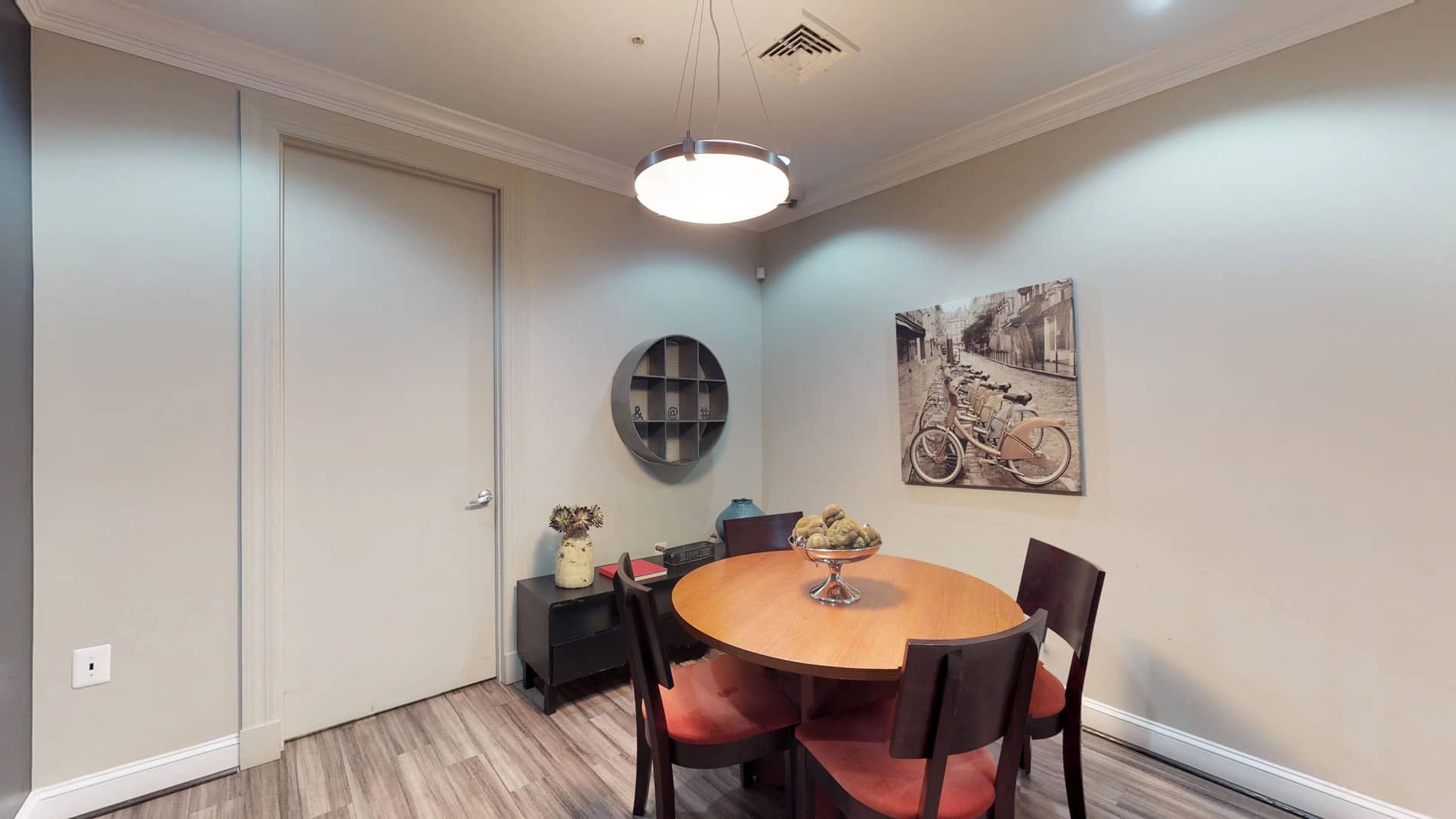 Photos & Tours of Sullivan Place | Alexandria