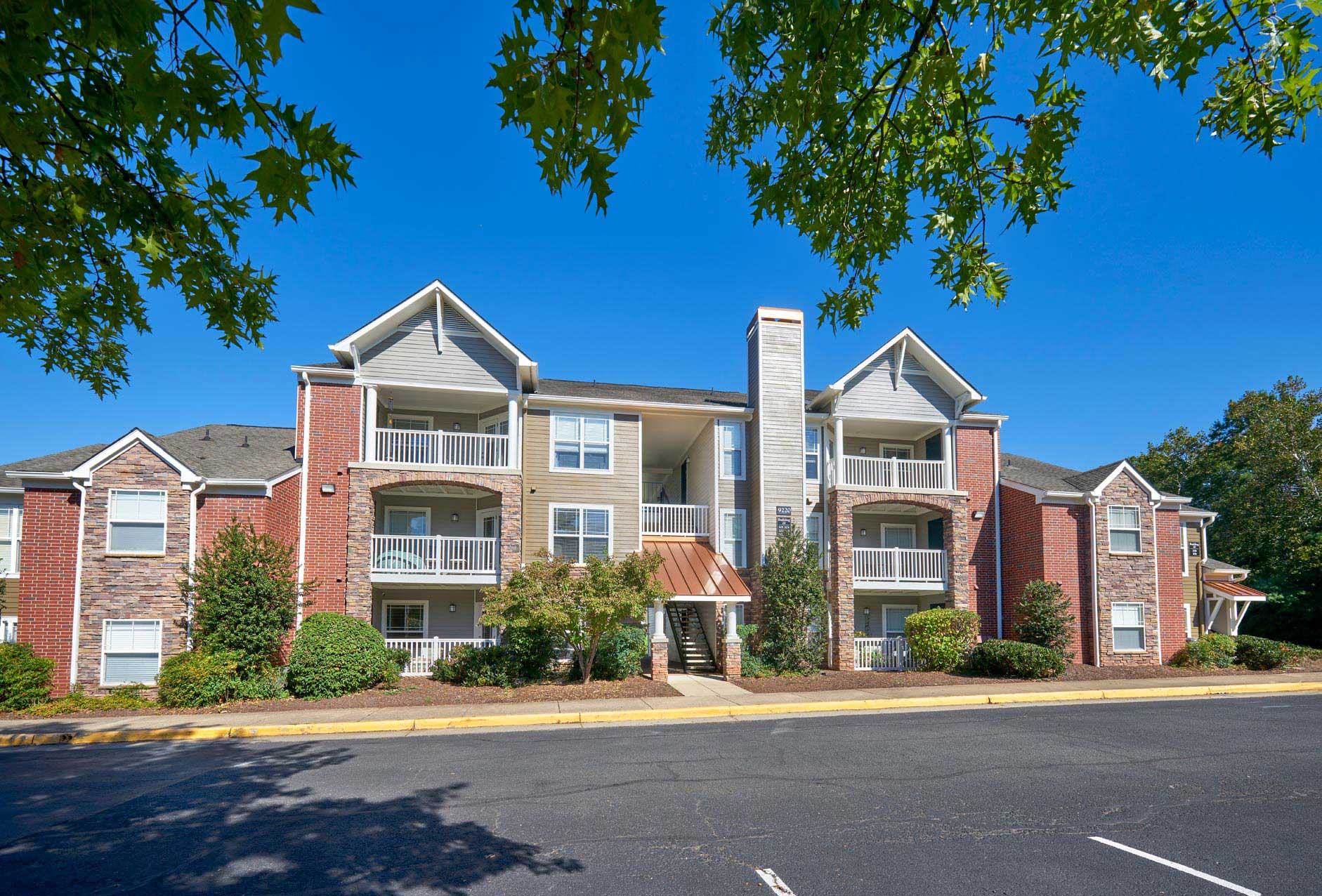 Schedule Tour at Wellington Place at Olde Town | Manassas VA